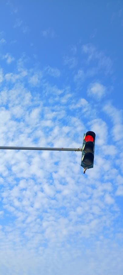 Traffic Lights are Lights that Control the Intersection Traffic Flow ...