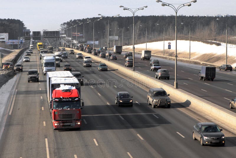 Traffic on the Moscower Ring Autoroad Editorial Image - Image of shadow ...