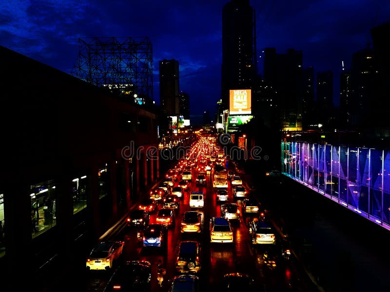 Traffic editorial image. Image of traffic, road, redlight - 97674095