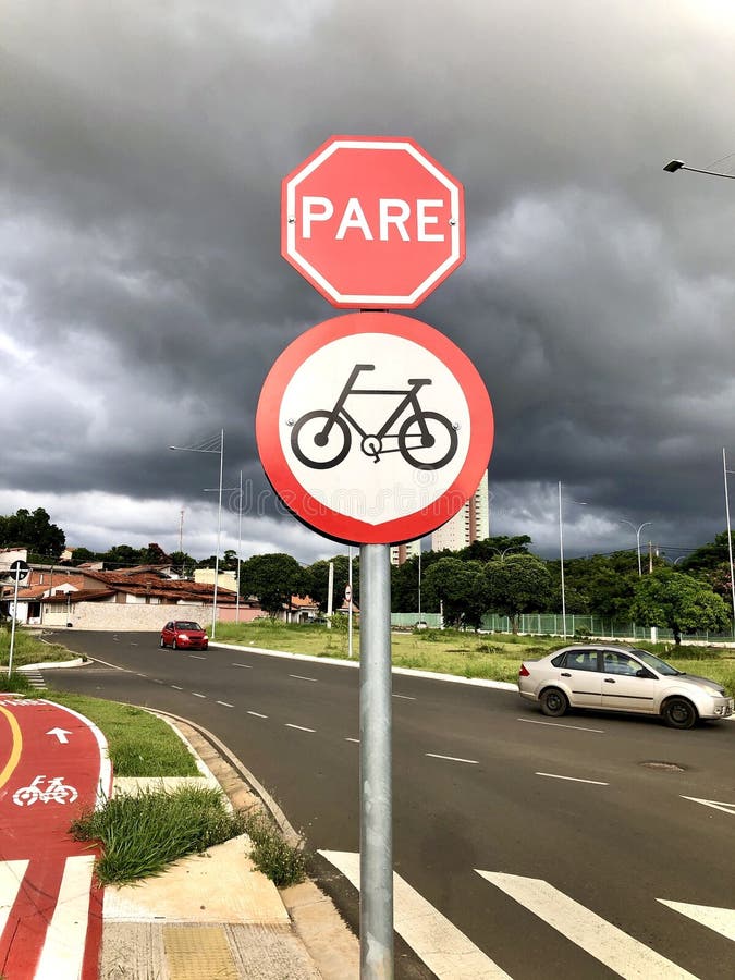 Traffic sign editorial stock image. Image of rain, brazil - 272854949