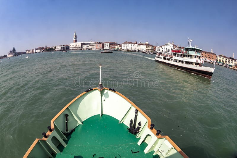 Traghetto A Venezia, Italia Fotografia Stock Editoriale - Immagine di ...