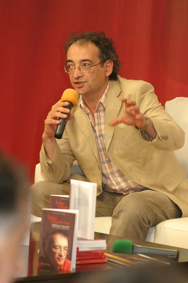 Traian Ungureanu editorial stock photo. Image of parliamentary - 26131048