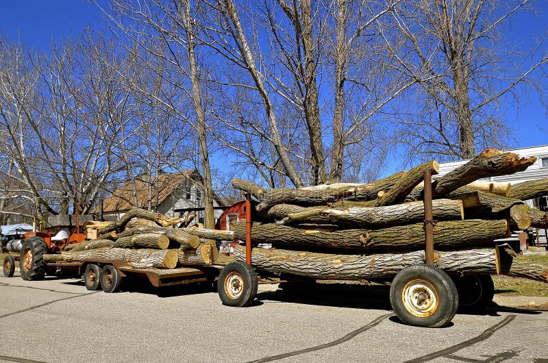 Old Tractor Trailers Stock Photos - Download 103 Royalty Free Photos