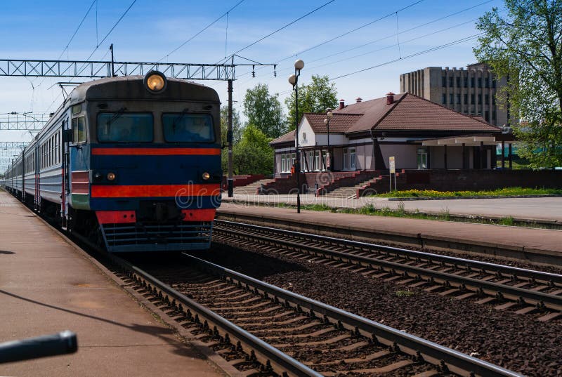 Train Approaching in the Station Editorial Image - Image of silent ...