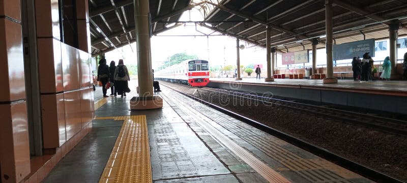 The Train Arrived at the Station Editorial Image - Image of station ...