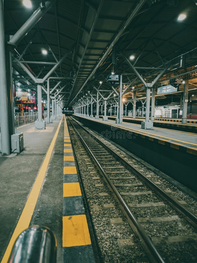 Main Transportation Highway on Fraser Island - Wide Wet Sand Beach ...
