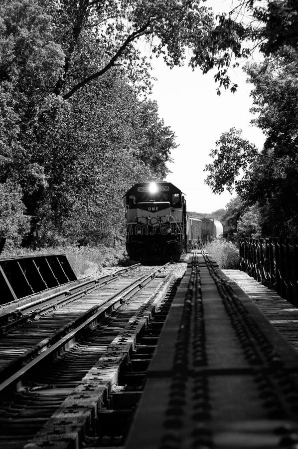 Train on the bridge editorial photography. Image of engine - 75822067