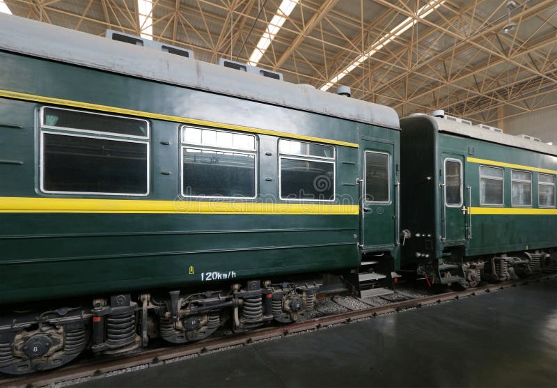 Train Cars editorial photo. Image of carriage, speed - 39120056