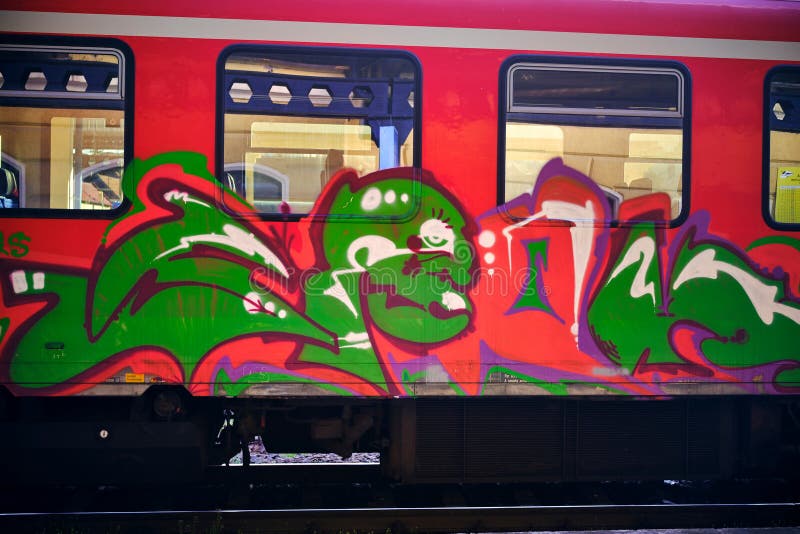 Train graffiti editorial stock image. Image of mural - 272743714
