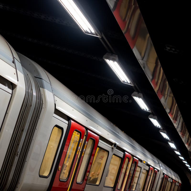 Train on the Platform at Euston Square Underground Station, London UK ...