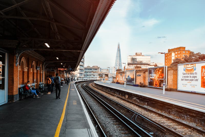 Train Platform at the Waterloo Train Station in London Editorial ...