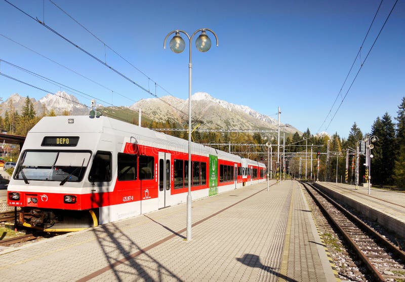 Train editorial photo. Image of track, outdoor, station - 82724311