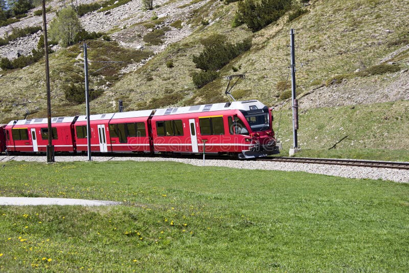1,867 Train Rouge Suisse Photos libres de droits et gratuites de Dreamstime