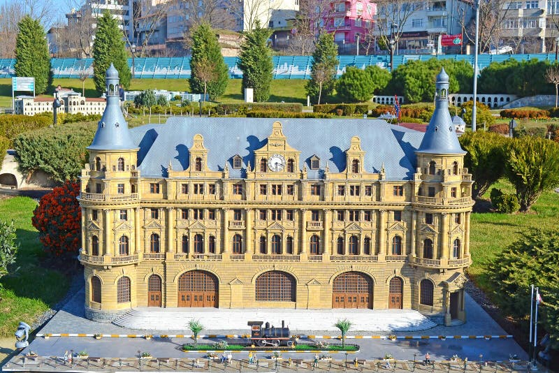 Train Station Clock Replica Stock Photos - Free & Royalty-Free Stock ...