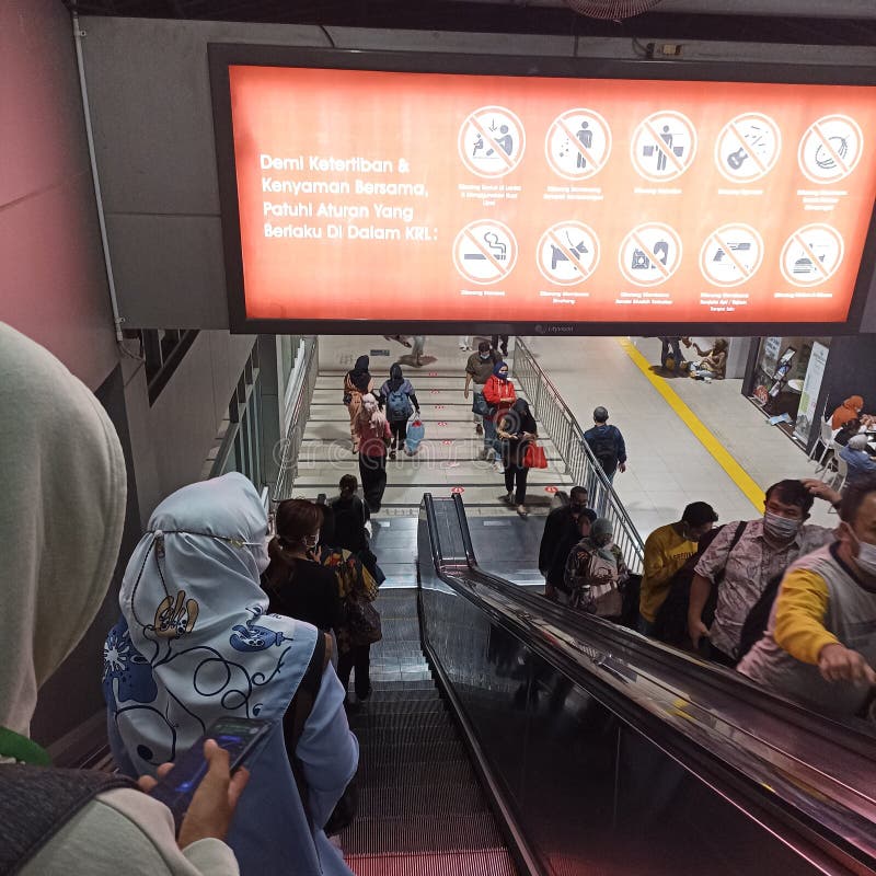 Train Station Escalator Ladder Move Editorial Stock Photo - Image of ...