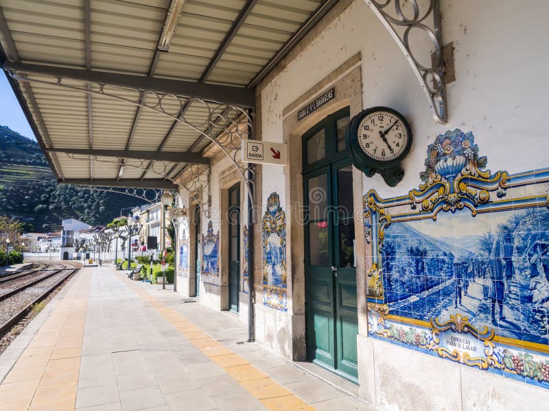 Train Station in Pinhao, Portugal Editorial Stock Image - Image of ...
