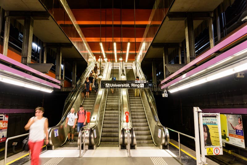 Train in Subway Station Waiting for Passengers in Downtown Vienna ...