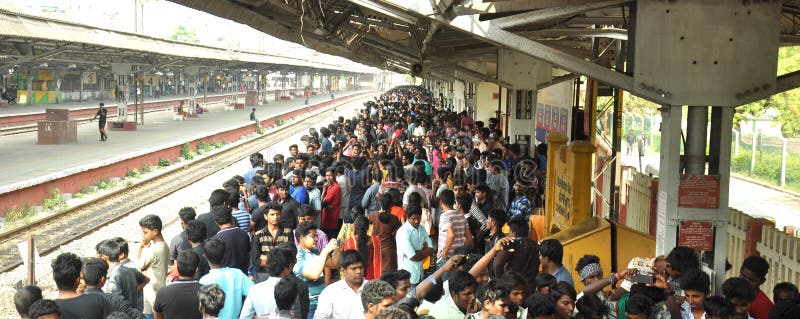 Train Traffic at Marina editorial stock photo. Image of line - 84513148