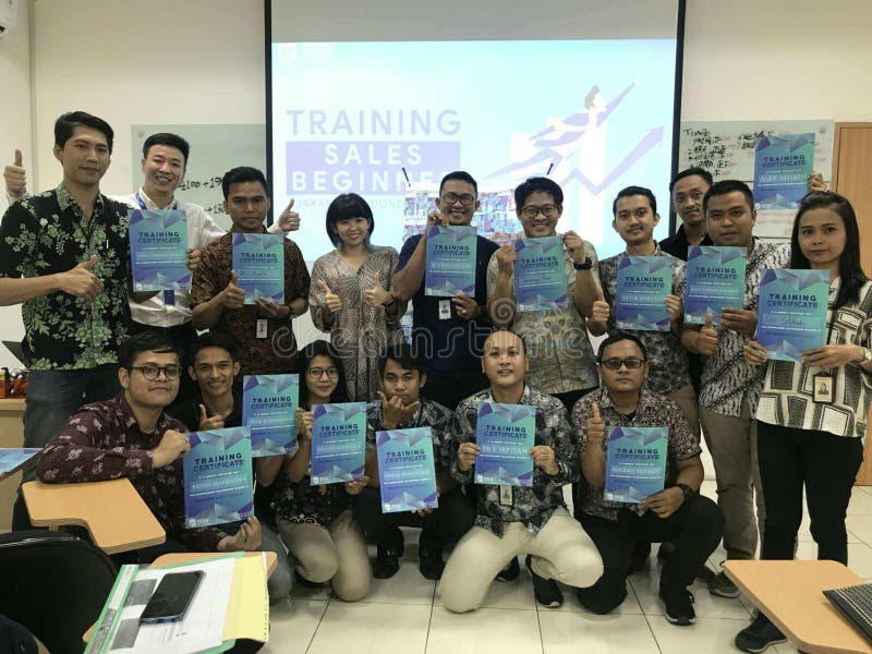 Trainng FEE from Tiongkok editorial stock image. Image of face - 270934019