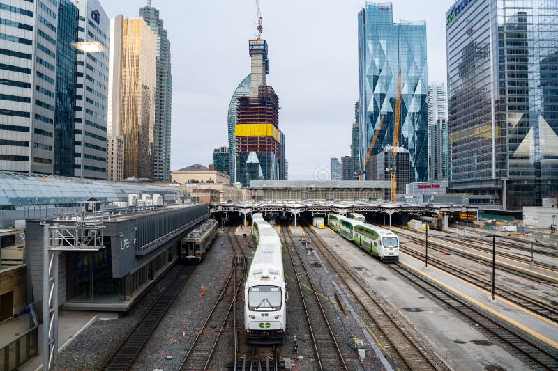 Trains at Toronto Union Station. Editorial Stock Image - Image of ...