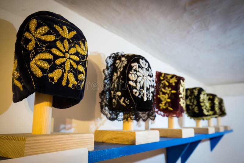 Traje polaco tradicional foto de archivo. Imagen de cultura - 75217698