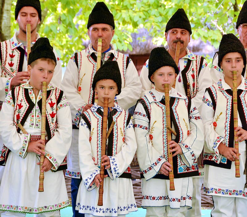 Tapetes Romenos Tradicionais Foto de Stock Editorial - Imagem de ...