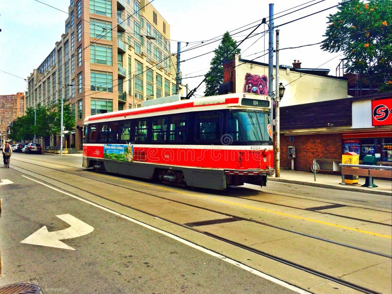 Tram in Toronto redactionele stock afbeelding. Image of karretje - 52507404