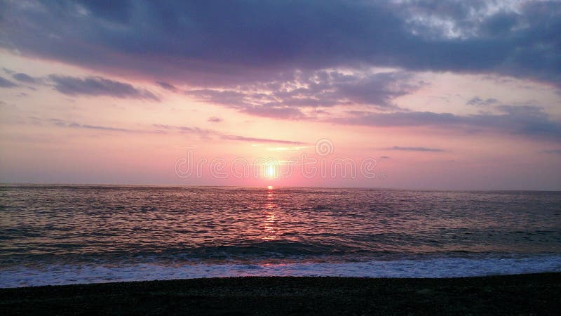 Tramonto Rosa Sul Mar Nero Nella Sera Fotografia Stock - Immagine di ...