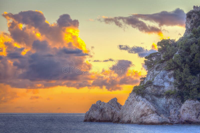 Tramonto Sopra Il Mar Ligure Immagine Di Colore Fotografia Stock ...