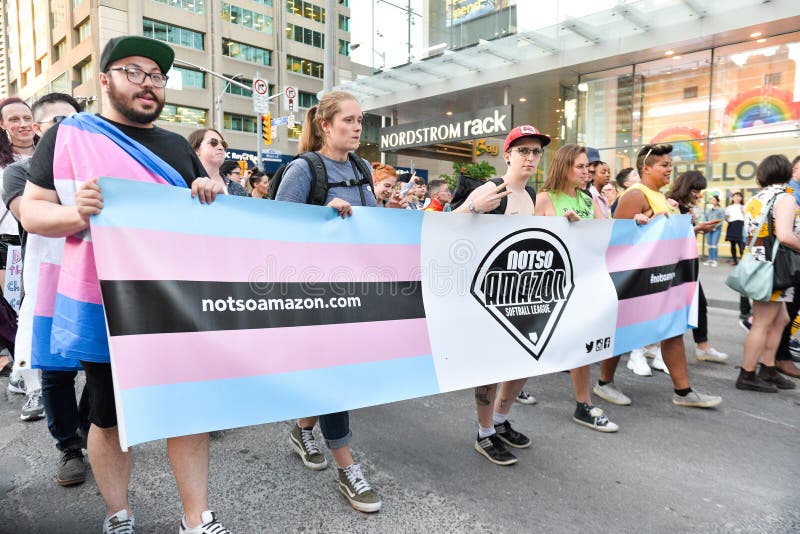 Trans March in Toronto editorial image. Image of spectators - 151552350