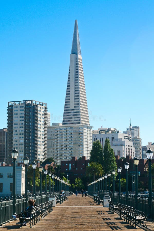 Transamerica Pyramid editorial photo. Image of street - 33581276