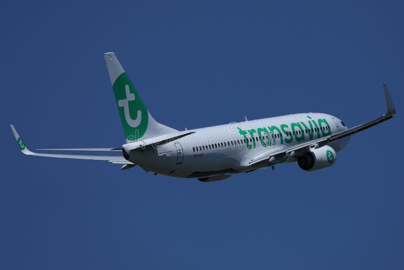 Transavia Airlines Approaching Runway Editorial Stock Photo - Image of ...