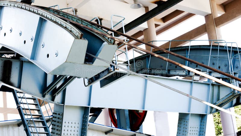 With the Transfer of the Cable Car Stock Photo - Image of steel, wire ...