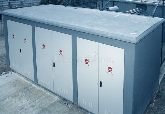 476 Electrical Transformer Warning Sign Stock Photos - Free & Royalty ...