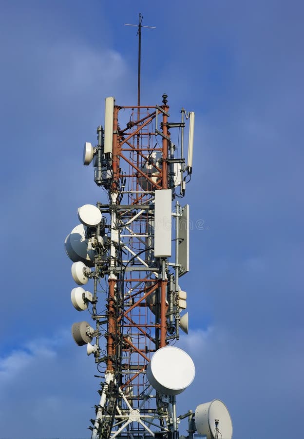 Tour D'antenne De Communication Photo stock - Image du espace, données ...