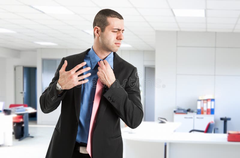 Transpiration de l'homme photo stock. Image du collet - 30419524