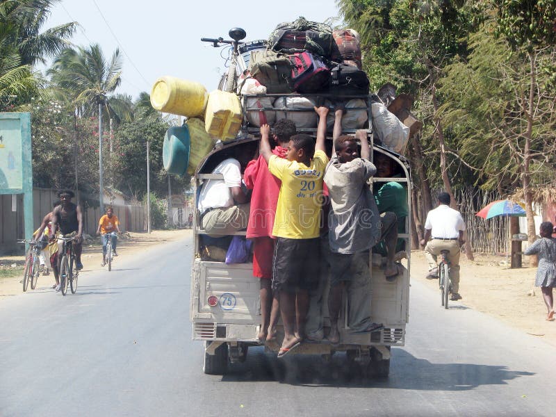 Transport Malgache Dans Les Zones Urbaines Photo éditorial - Image du ...