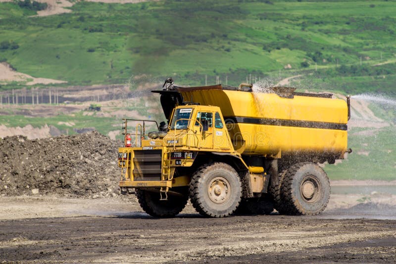 Asphalt Mining In The Pitch Lake At La Brea, Trinidad And Tobago ...