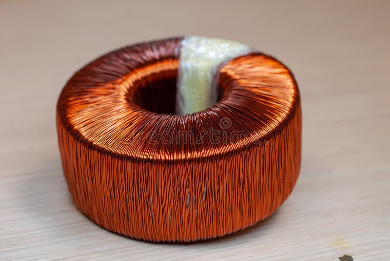 Fine Toroidale Del Trasformatore Su Immagine Stock - Immagine di ...