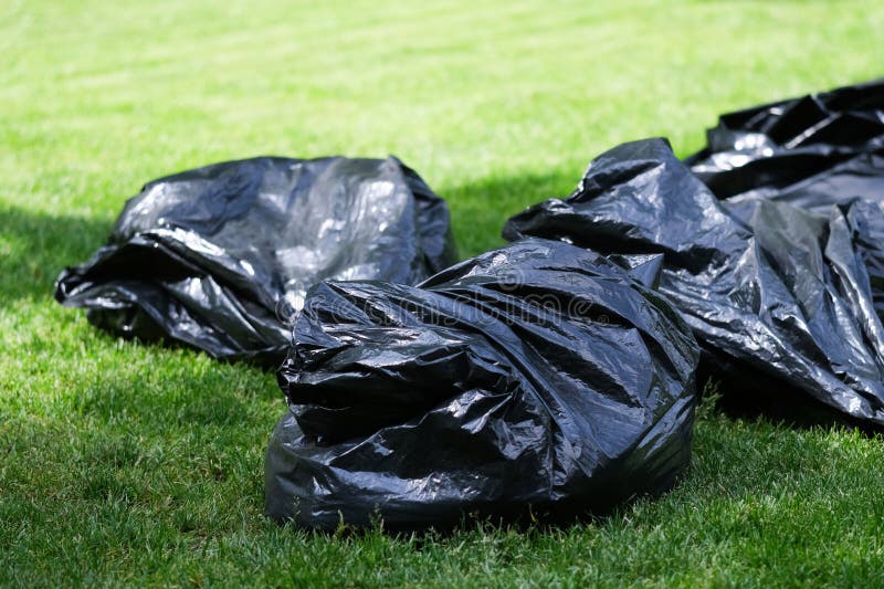 Trash Bags Set, Full Plastic Garbage Containers, Polyethylene Rubbish ...