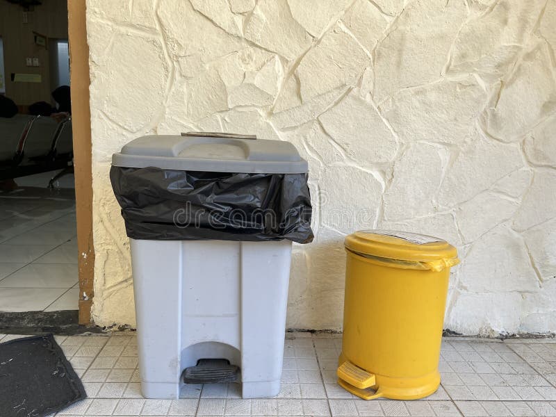 Trash Bin in a Hospital for Clinical and Non Clinical Waste. Stock ...