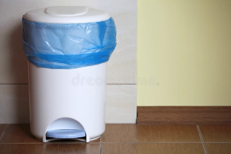 979 Inside Trash Can Pictures Stock Photos - Free & Royalty-Free Stock ...