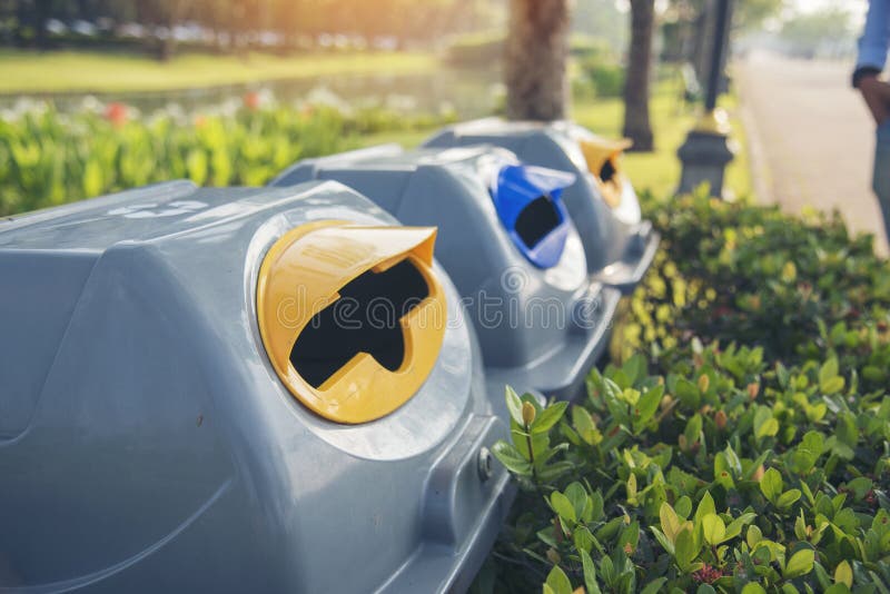 Trash Cans for Sorting Garbage Recycle Bin Waste Plastic Container ...