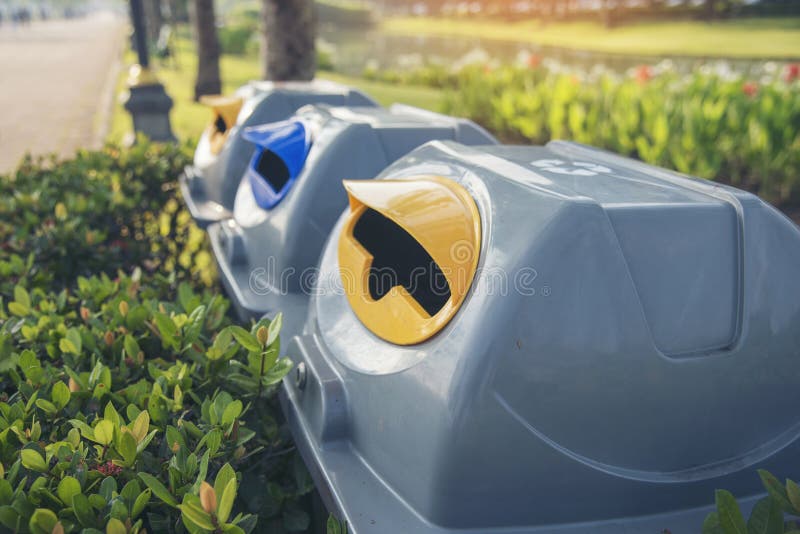 Trash Cans for Sorting Garbage Recycle Bin Waste Plastic Container ...