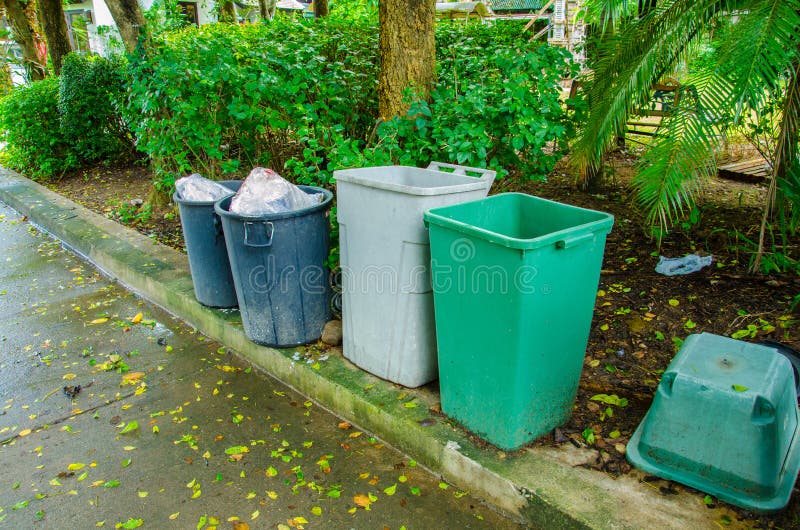 Trash stock image. Image of outdoor, ecology, litter - 76467503