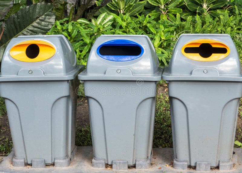 Trashcan in park. stock photo. Image of green, ecology - 197262770