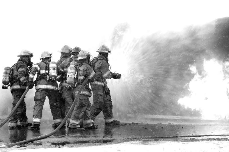 Travail D'équipe Critique, Pompiers Photo stock - Image du carrière ...