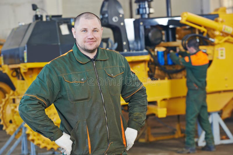 Travailleur Industriel En Assembleur Photo stock - Image du opératif ...