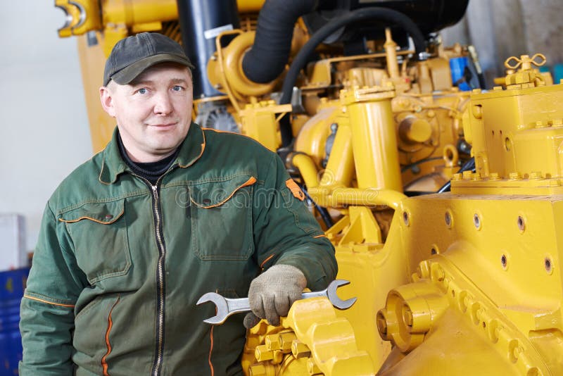 Travailleur Industriel En Assembleur Photo stock - Image du opératif ...