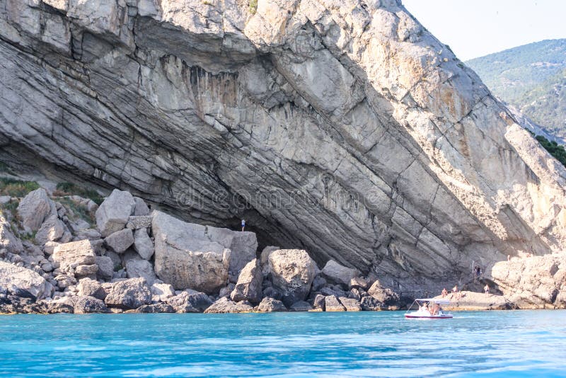 The Diagonal Layers of the Rock. Editorial Photography - Image of south ...